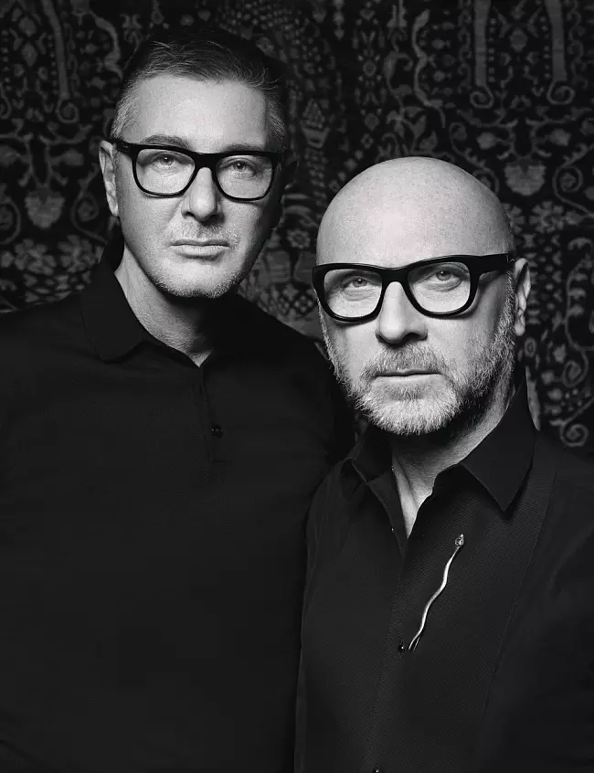 Domenico Dolce iyo Stefano Gabbana ayaa wadaagay waxa mustaqbalka u yeelan doono warshadaha moodada iyo sida ay uga caawinayaan Talyaaniga la dagaalanka sawirka coronavirus # 2