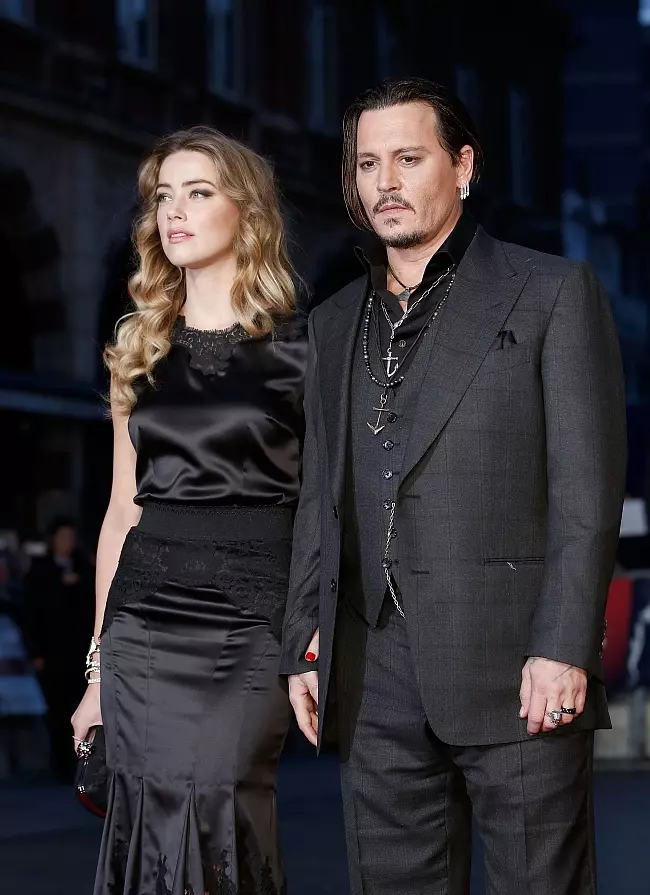 Ní amháin Amber Heard Agus Johnny Depp: Na Caidrimh Cáiliúla is Tocsaineacha Grianghraf # 1