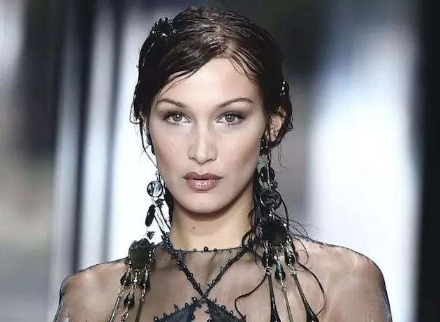 Miért sír Bella Hadid: a modell őszinte vallomása