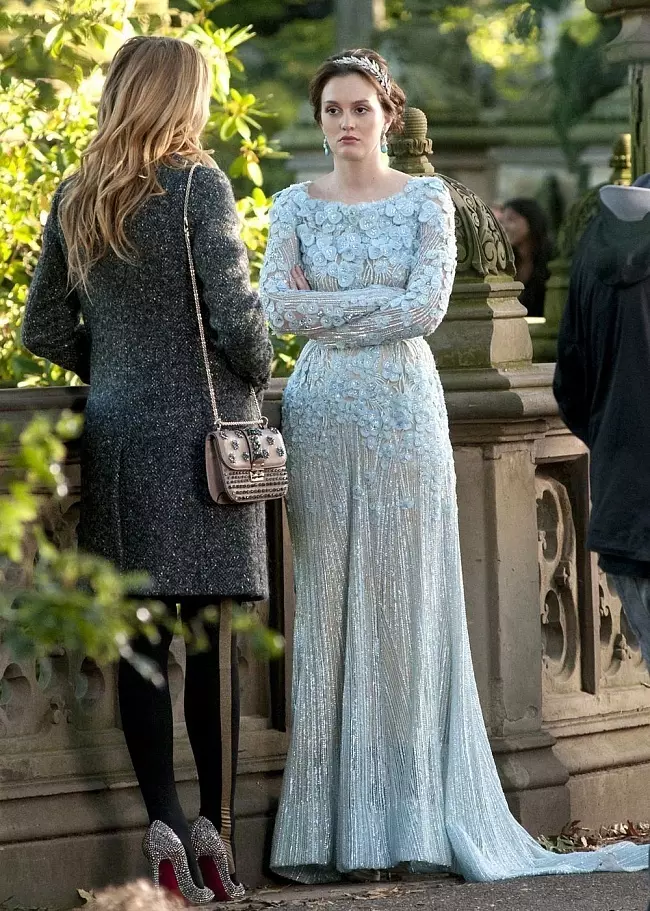 Leighton Meester ao amin'ny Elie Saab, andian-dahatsoratra "Gossip Girl" sary # 27