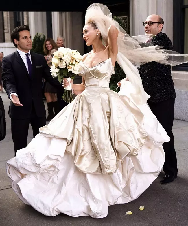 Sarah Jessica Parker ao amin'ny Vivienne Westwood, andian-dahatsoratra "Sex and the City" sary # 29