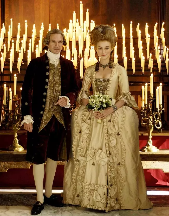 Keira Knightley kostüm tasarımcısı Michael O'Connor'dan elbiseli, "The Duchess" filmi fotoğraf # 31