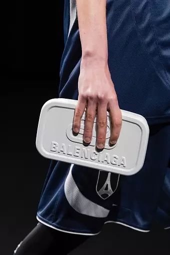 Foto de Balenciaga #18