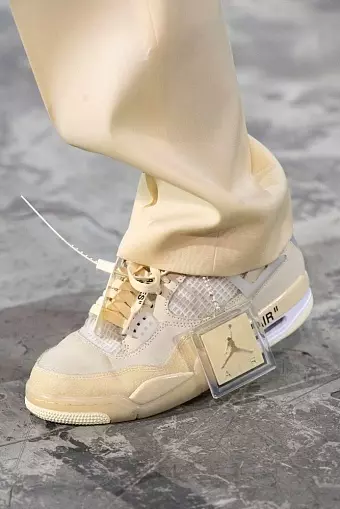 Chithunzi cha Off-White # 10