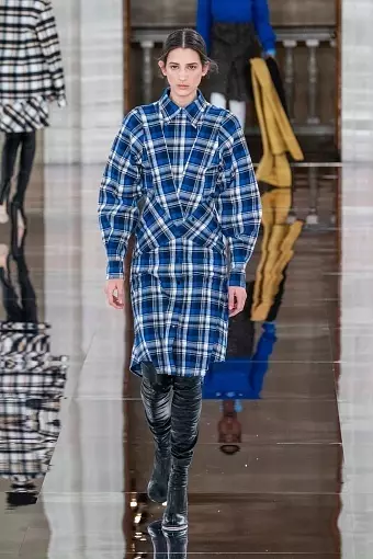 Nije it-skuon en power dressing: hoe wie de Victoria Beckham hjerst-winter 2020/21 moadeshow foto # 1