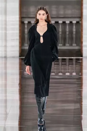 Nye it-sko og power dressing: hvordan var Victoria Beckham efterår-vinter 2020/21 modeshow foto #5