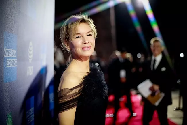 Renee Zellweger : "Quand tu disparais des radars, ils arrêtent de te reconnaître, et ce qui est marrant, j'apprécie" photo n°7