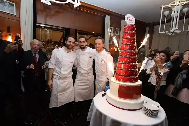 Dolazi nam praznik: novogodišnja večera u Parisian Fouquet's i ne samo fotografija broj 2