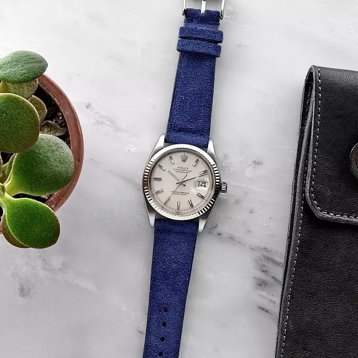 コバルトスエード時計ストラップ（hodinkee.com）写真＃5