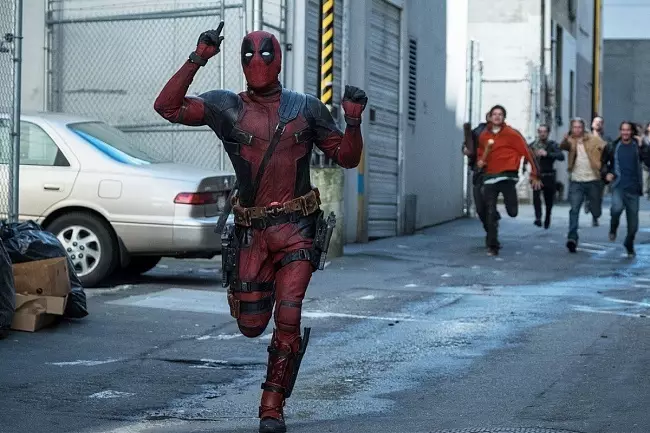 Deadpool kaj 5 pliaj malzorgemaj superherooj foto n-ro 1