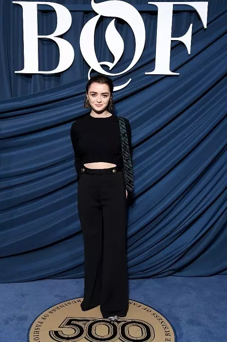 Maisie Williams sary # 4