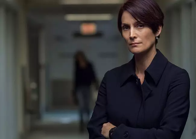 Carrie-Anne Moss - 52：從“黑客帝國”照片#6 中記住三位一體的最佳角色