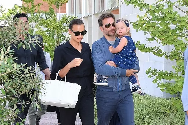 Pale ea lerato ea Irina Shayk le Bradley Cooper foto # 3