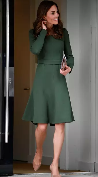 Yaşıl bu yayın ən dəbli rəngidir (Kate Middleton və Kendall Jenner sübut edir) şəkil №1