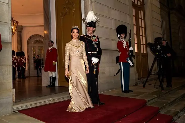 La història de la Ventafocs: matrimonis desiguals a les famílies reials foto núm. 4