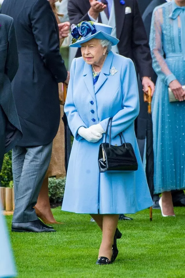 Parata di cappelli alle corse reali di Ascot foto n. 3