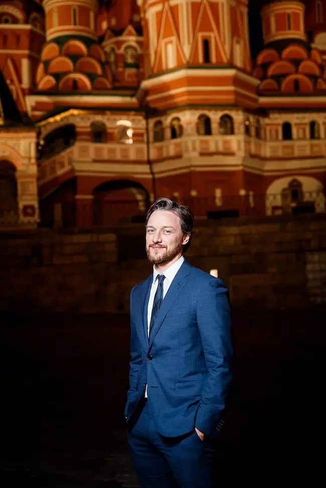 Siaradodd Jessica Chastain a James McAvoy â newyddiadurwyr Rwseg llun # 3