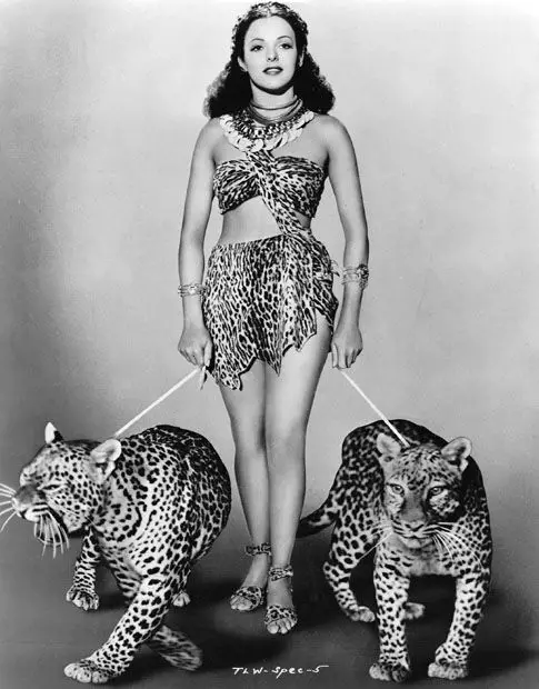 Still uit de film Tarzan and the Leopard Woman (1946) foto # 13