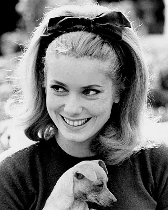 រូបថត Catherine Deneuve លេខ 1