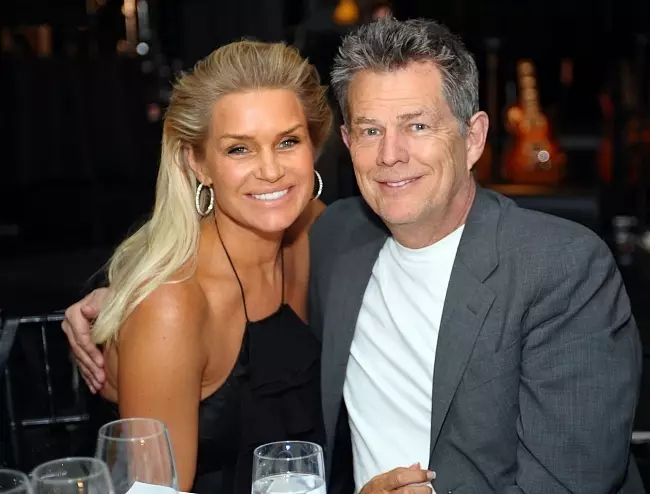 Yolanda Hadid e David Foster foto n. 3