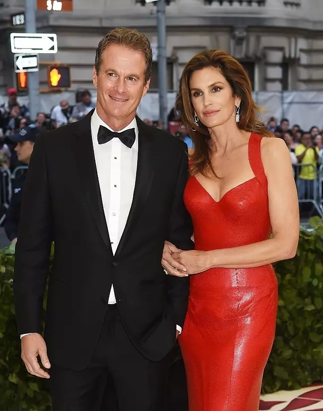 Cindy Crawford און Randy Gerber פאָטאָ פאָטאָ # 2