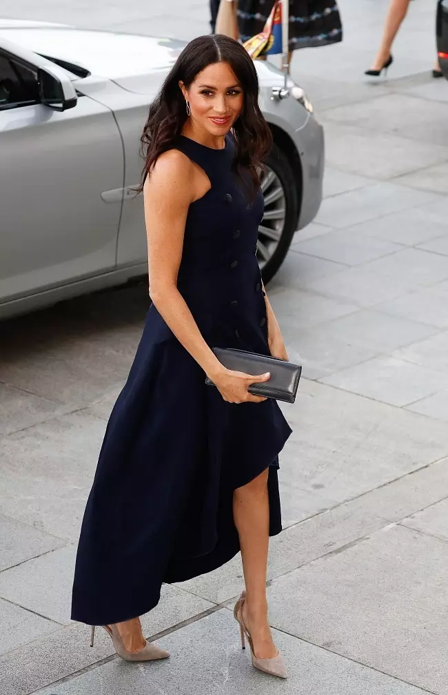 Litšoantšo tsohle tsa Meghan Markle ho tloha leetong la New Zealand foto # 7