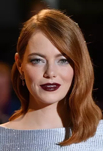 Gure udazkeneko edertasun itxura gogokoena Emma Stone # 1 argazkian