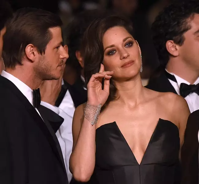 Gaspard Ulliel un Marion Cotillard 2. fotoattēls