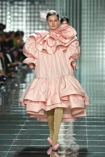 Salda dzīve: parādiet Marc Jacobs 2019. gada pavasara-vasaras fotoattēlu Nr. 3