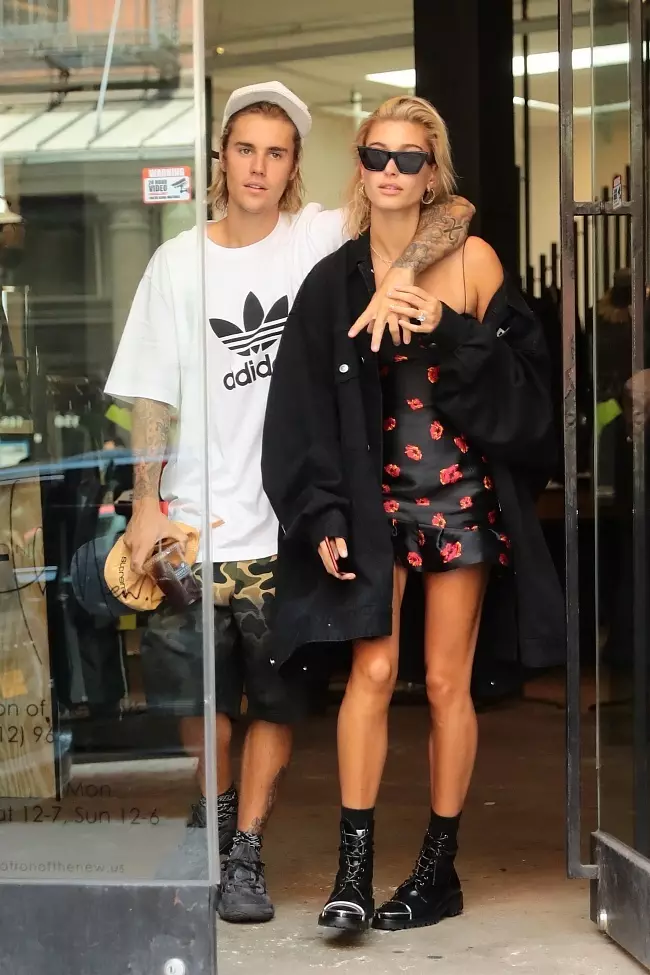 Ora bakal ana pesta! Hailey Baldwin lan Justin Bieber Batal Foto Rencanane # 1