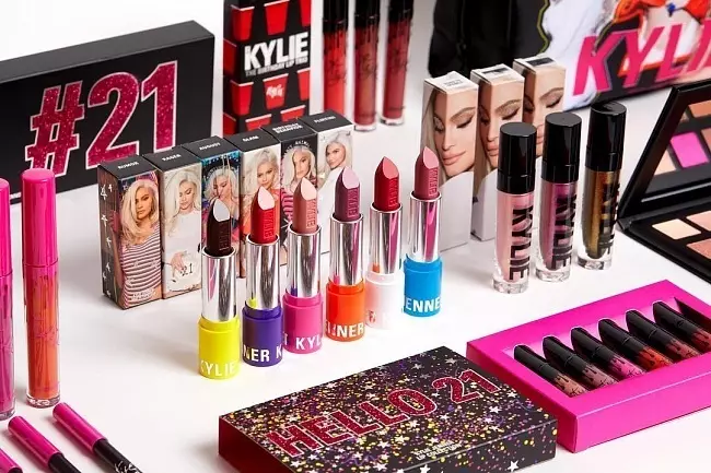 Foto Kylie Cosmetics # 3