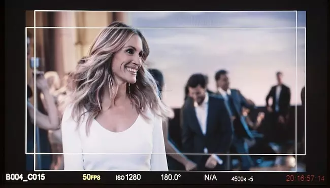 Tangkapan pertama kempen pengiklanan Lancôme baharu dengan foto # 1 Julia Roberts