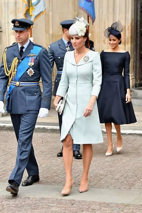 La familia real en servicio en la Abadía de Westminster foto # 5