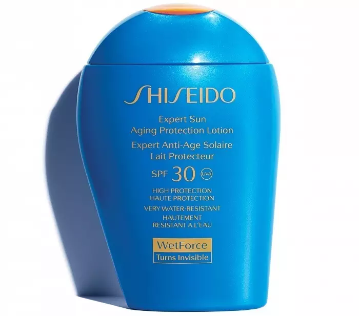 Sunscreen anti-aging lotion Kws muaj txuj Sun Aging Protection Lotion SPF 30 los ntawm Shiseido, 3 100 rubles. daim duab no 12