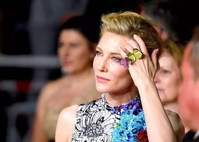 Cách lặp lại trang điểm Cannes Cate Blanchett bức ảnh số 14