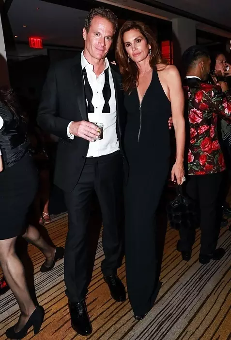 U-Randy Gerber noCindy Crawford e-Versace afterparty isithombe # 23