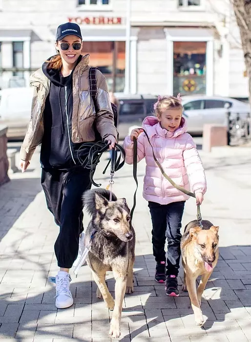 U-Irina Zarkova kunye nentombi yakhe ifoto # 10