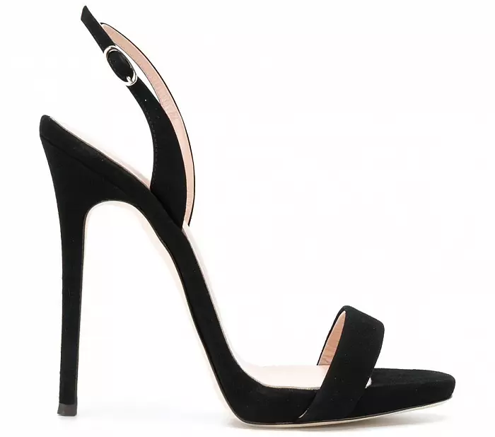 Sophie sandals mula sa Giuseppe Zanotti, 31 500 rubles. (Farfetch.com) larawan # 7