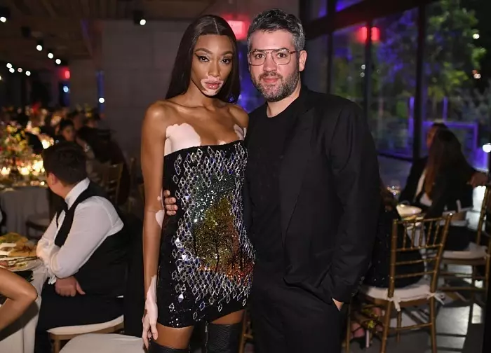 Winnie Harlow und Brandon Maxwell Foto # 11