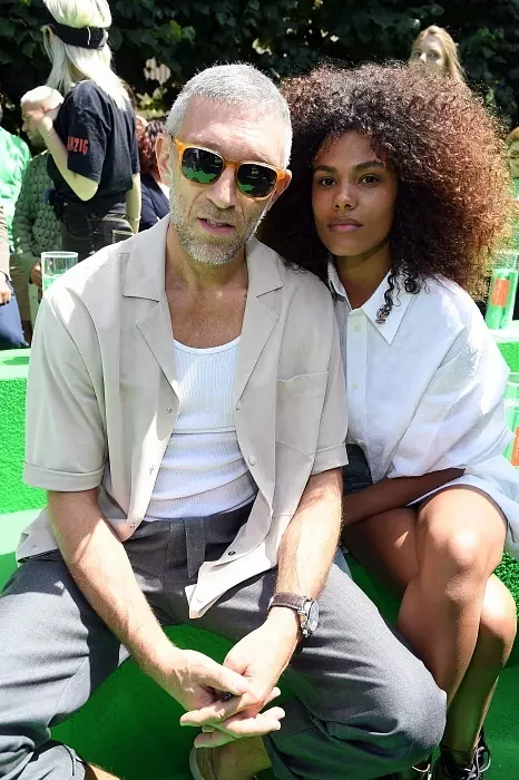 Vincent Cassel i Tina Kunakey foto № 4