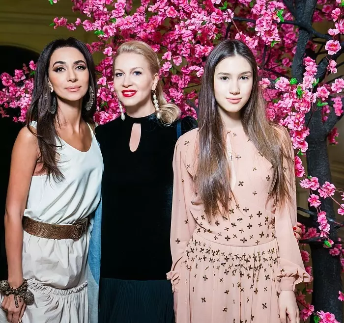 Zara, Ekaterina Odintsova i Dina Nemtsova foto núm. 1